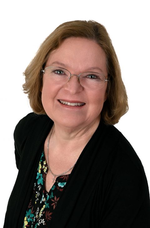 Darcy DeVries | Ratcliff & Blake